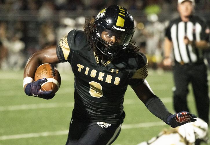 ALL COMER, ALL NIGHT: In battle of ranked teams, B.B. Comer shreds ...