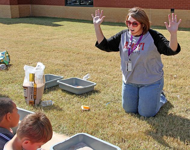 AMSTI presents 'Soils and Shores' at Kitty Stone Elementary ...