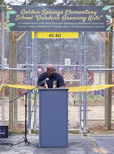 Golden Springs Elementary hosts officials for tour of school’s garden ...