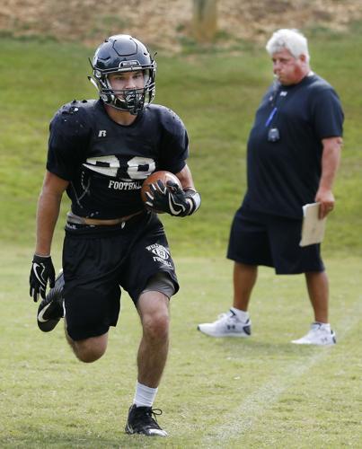 Photos; Wellborn High Football Practice | Slideshows | annistonstar.com