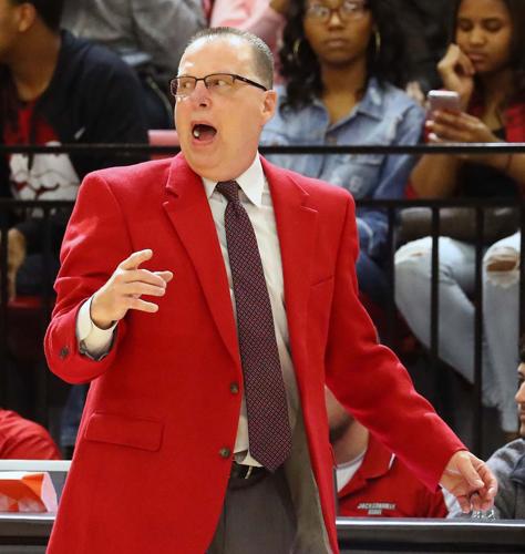 Murray State at JSU Men's Basketball Game | Slideshows | annistonstar.com
