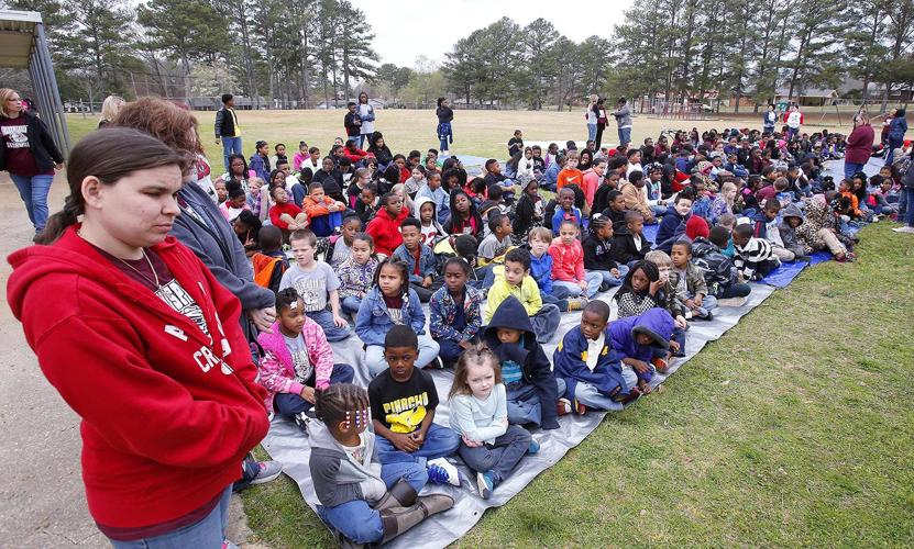 Golden Springs Elementary hosts officials for tour of school’s garden ...