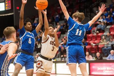 Alexandria's boys start busy Thursday with tournament win over White ...