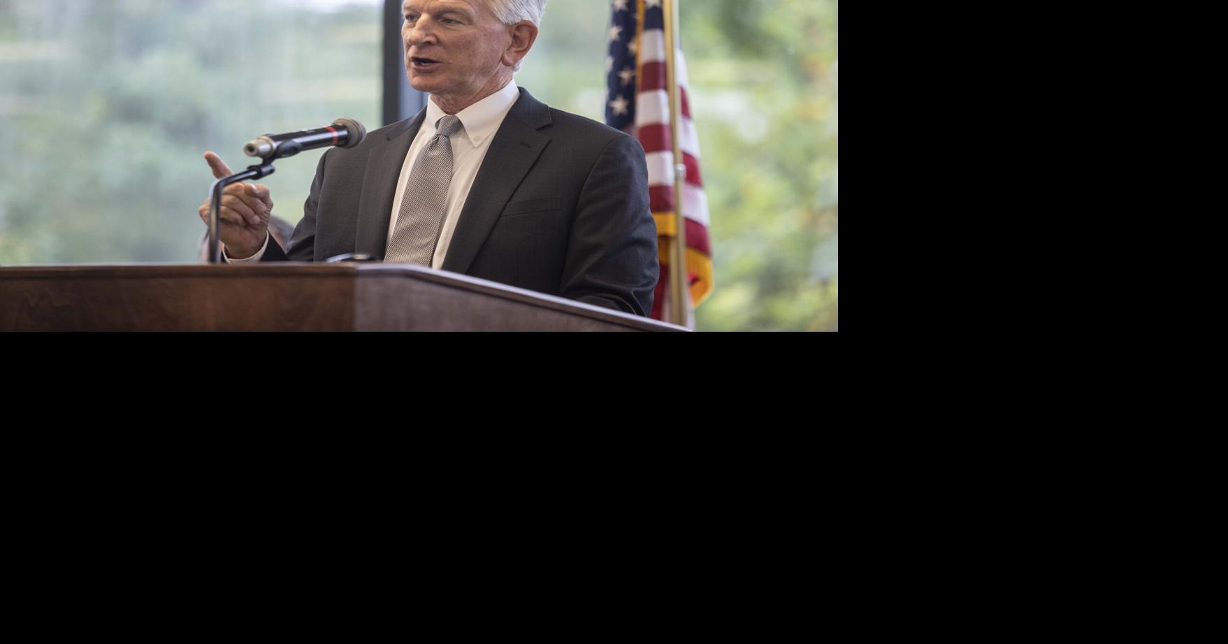 Tuberville talks life as a senator so far at Pell City breakfast | News ...
