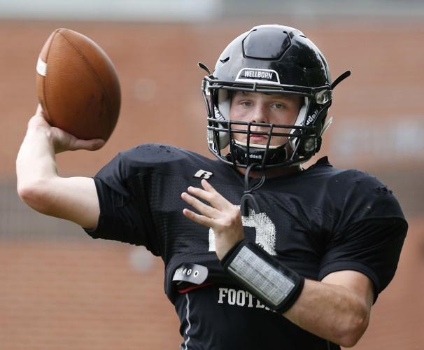 Photos; Wellborn High Football Practice | Slideshows | annistonstar.com