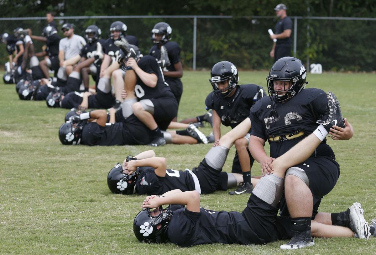 Photos; Wellborn High Football Practice | Slideshows | annistonstar.com