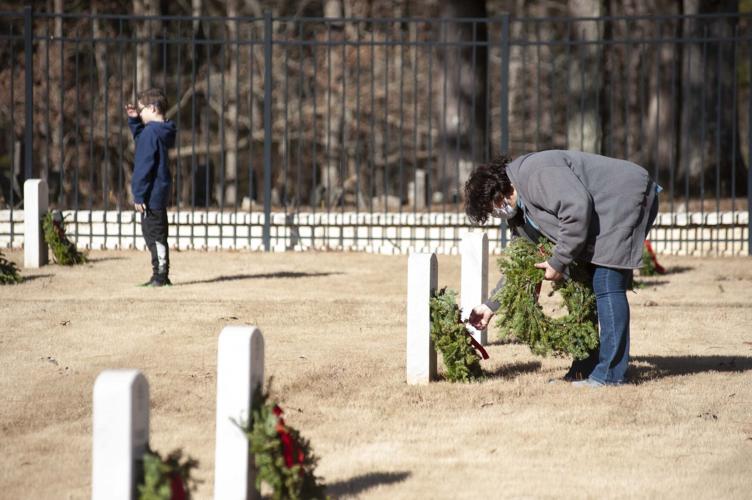 PHOTOS: Wreaths placed at Ft. McClellan Military Cemetery | Slideshows ...