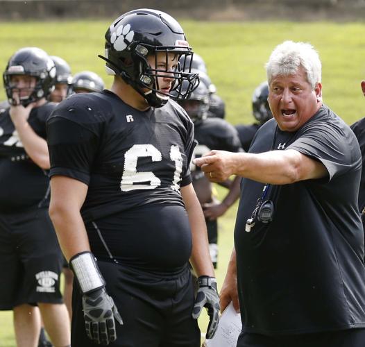 Photos; Wellborn High Football Practice | Slideshows | annistonstar.com