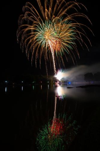 Photos: Oxford Fireworks Show | Slideshows | annistonstar.com