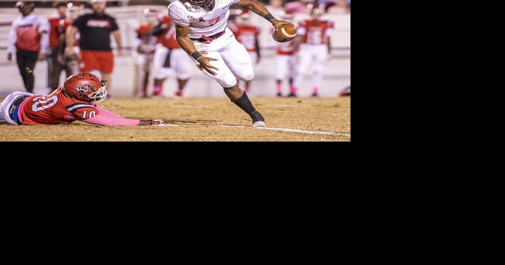 Photos: Talladega hosts top-ranked Anniston | Slideshows | annistonstar.com