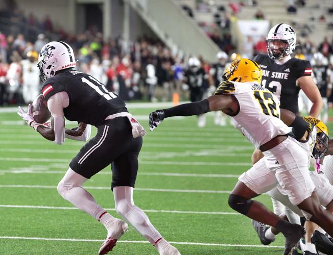 Record-setting crowd helps Jax State take sole possession of first ...