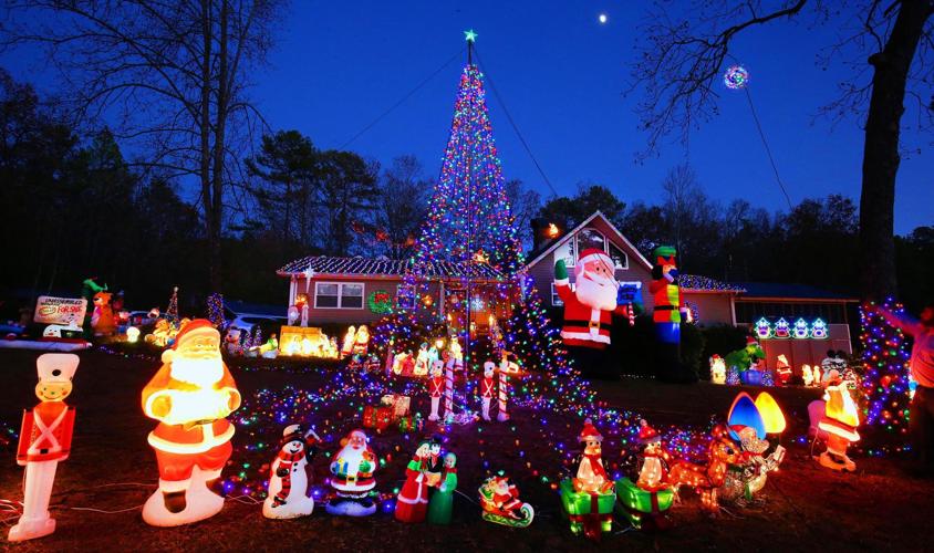 LET THERE BE LIGHTS! Every year, a Calhoun County couple transforms ...
