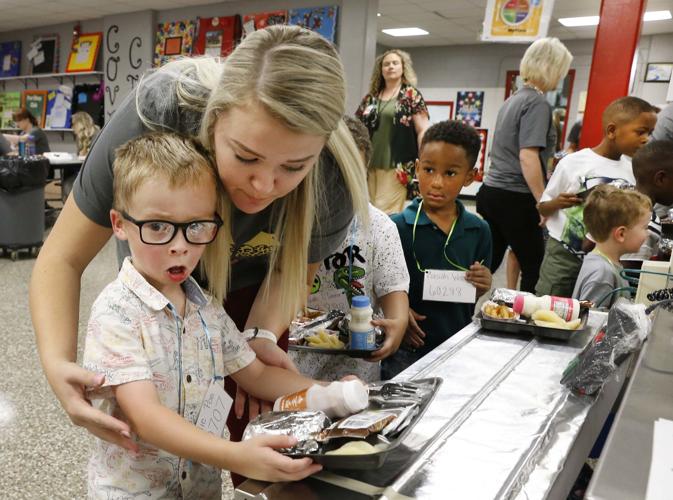 Photos: First Day of School at Saks Elementary | News | annistonstar.com