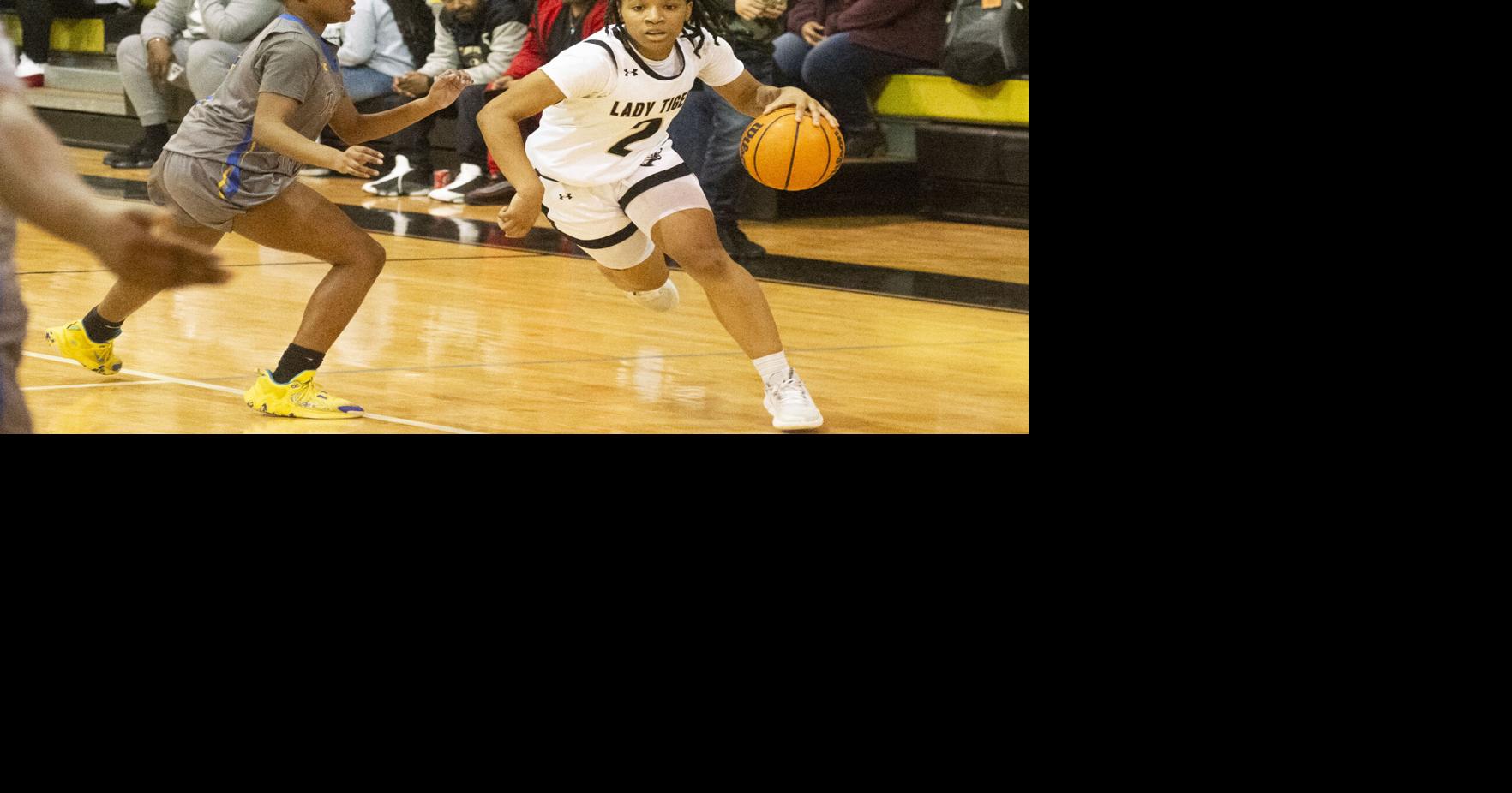 Photos: B.B. Comer sweeps TCCHS on Senior Night - High School ...