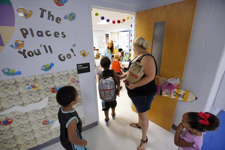 New Kitty Stone Elementary excites students, teachers on first day of ...
