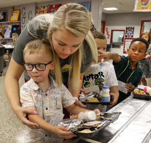 Photos: First Day of School at Saks Elementary | News | annistonstar.com