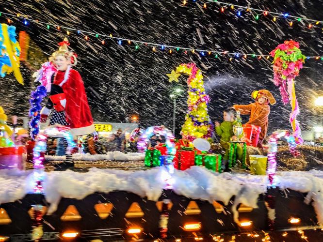 Photo gallery: Pell City's 12 Days of Christmas Themed parade dazzles | Gallery | annistonstar.com