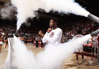 No sweat: Alabama's Donta Hall confident Tide can secure another NCAA ...