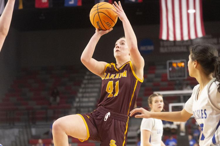 ACE IN HAND: Austin gets it started, as Garden makes 10th straight ...