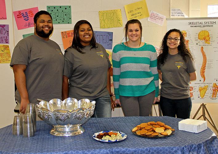 PHS Health Science Classroom | Slideshows | annistonstar.com