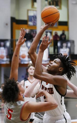 Photos: Alexandria vs Saks, AHSAA Boys Basketball Game | Slideshows ...