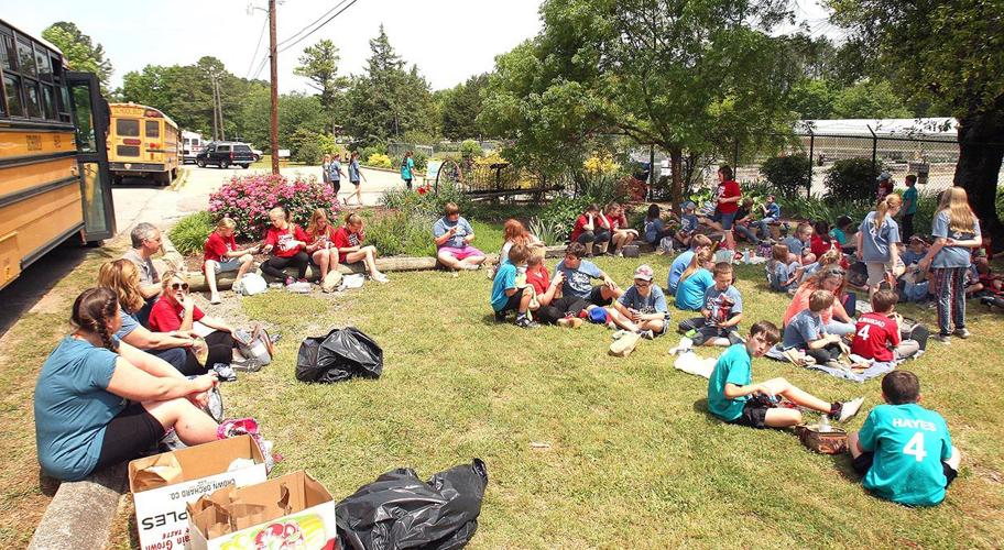 Photos: Earth Day Field Trip | News | annistonstar.com