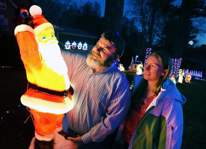LET THERE BE LIGHTS! Every year, a Calhoun County couple transforms ...