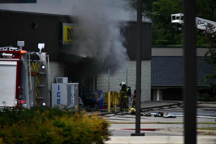 Photo Gallery: Fire at Dollar General in J'ville | Free | annistonstar.com