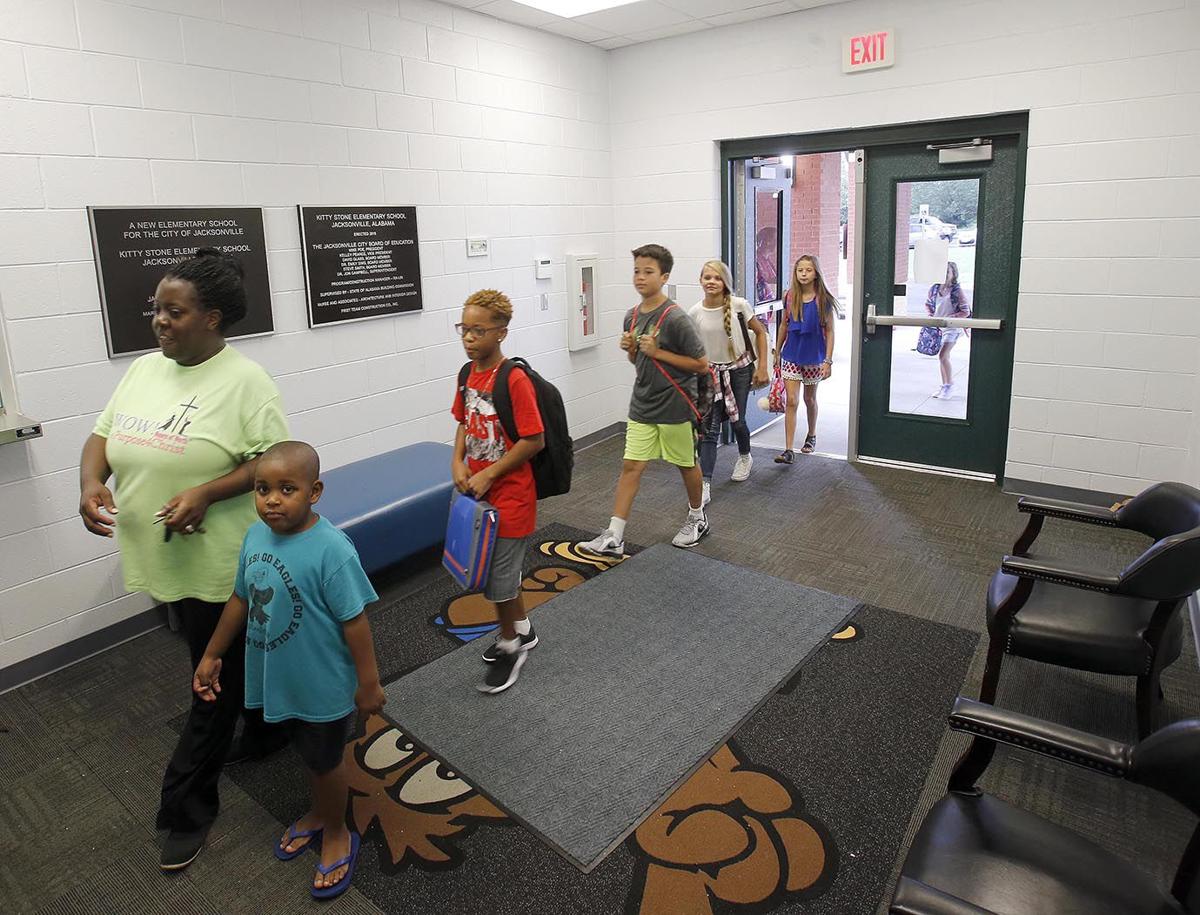 New Kitty Stone Elementary excites students, teachers on first day of ...