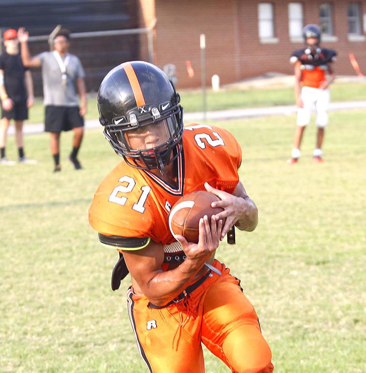 Photos: Alexandria Football Practice | Slideshows | annistonstar.com