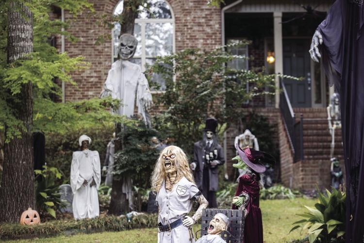 Pell City couple using yard to conduct Halloween-themed food drive ...