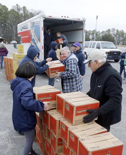 Photos: Girl Scout Cookie Distribution | Slideshows | annistonstar.com