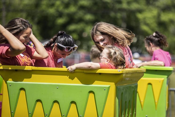 Sunshine Saturday drew 'well over 1,500' to festival on pretty day ...