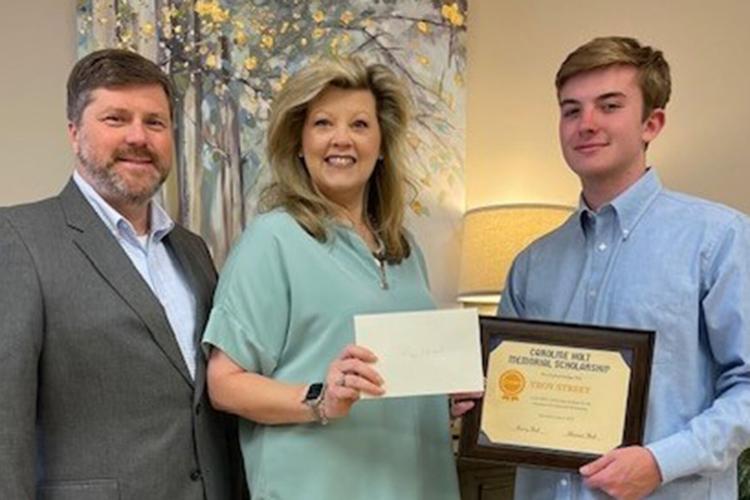 Donna Barton: Caroline Holt's family keeps her memory alive | Features ...