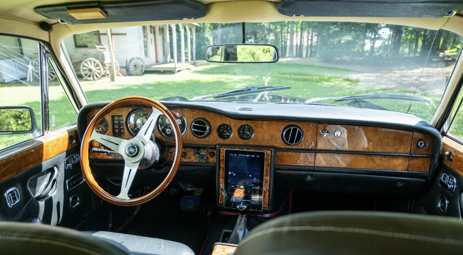 Rare Rolls-Royce finds new life as wedding getaway car | Jacksonville ...