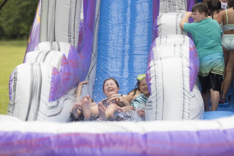 Photos: FBC Pell City Water Fun Day | Slideshows | annistonstar.com