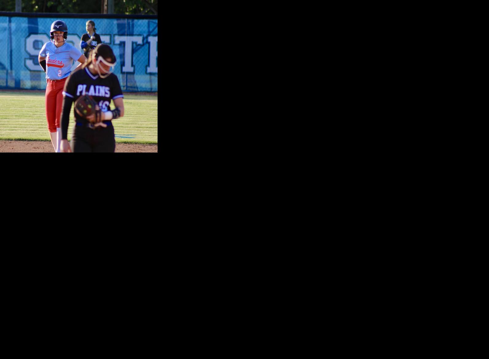 Photos: White Plains' softball team gets a win over Pleasant Valley ...