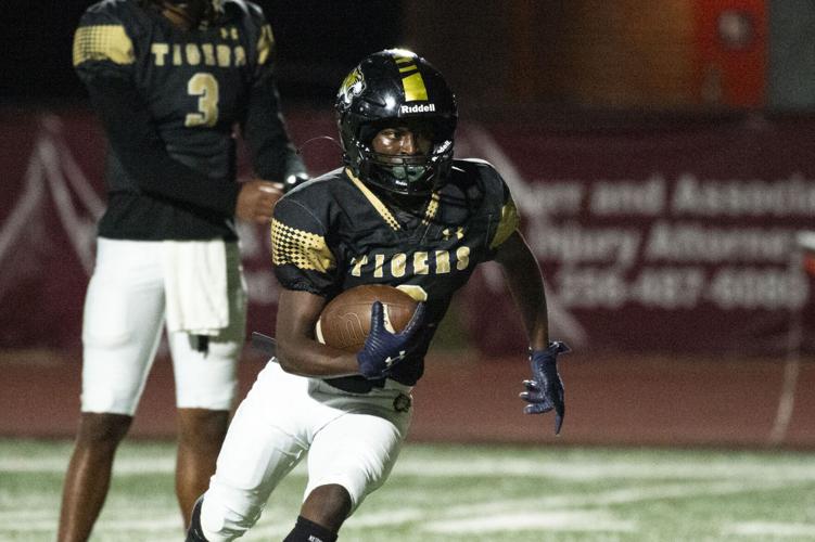 PHOTOS: B.B. Comer blanks Fayetteville at home | The Daily Home ...