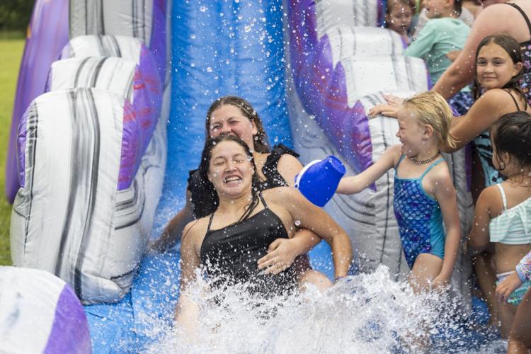 Photos: FBC Pell City Water Fun Day | Slideshows | annistonstar.com