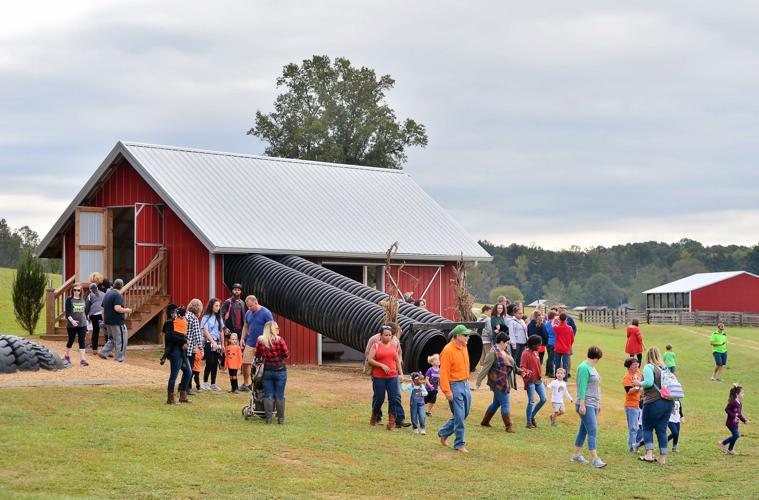 Heflin’s fall attraction Bennett Farms still bringing in visitors ...