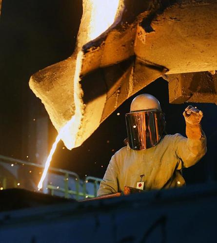 Photos: How It Works / M&H Valve Fire Hydrants | Free | annistonstar.com