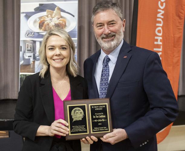 Calhoun County Chamber of Commerce hosts annual dinner | Calhoun County ...