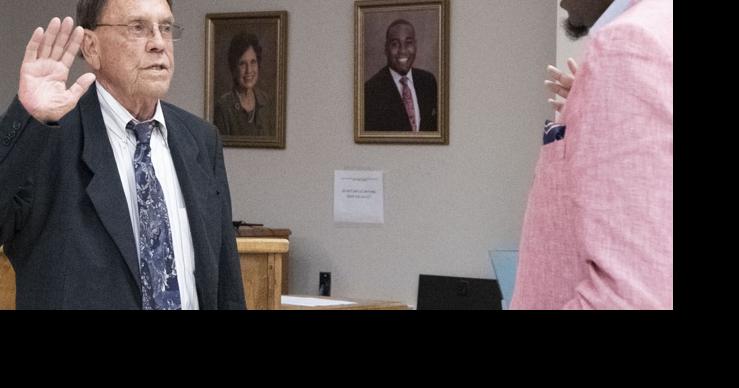 James Braswell sworn into office as Talladega city councilman — again ...