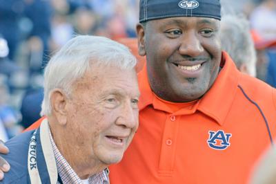 Legendary Auburn football coach Pat Dye has died | Auburn ...