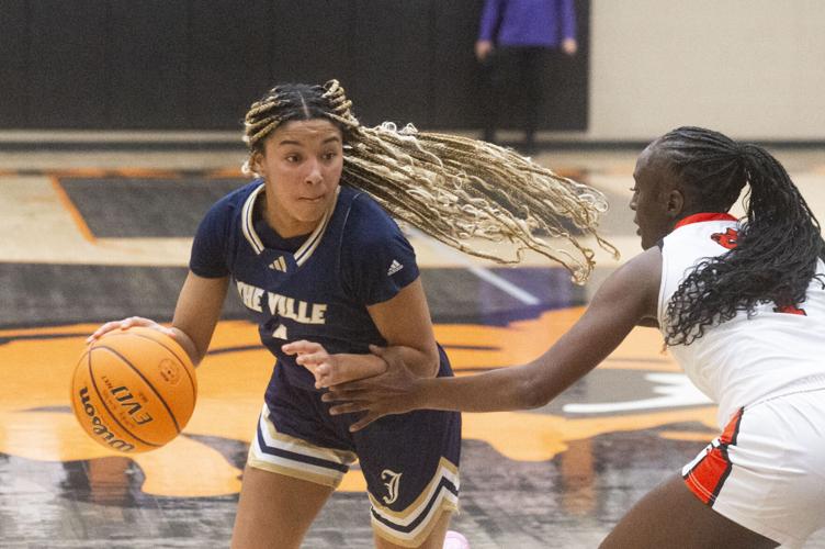 Photo gallery: Alexandria vs. Jacksonville - Girls Basketball ...