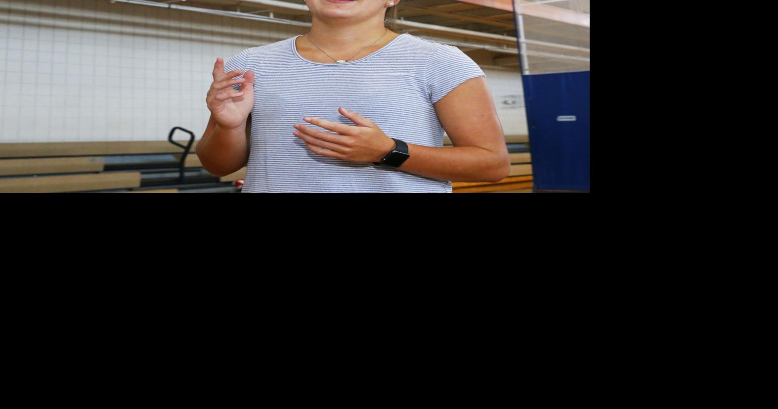 Now a referee, former hoops star Shelby Wood receives officiating ...