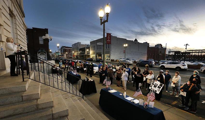 Photos: Anniston vigil for Ruth Bader Ginsburg | News | annistonstar.com