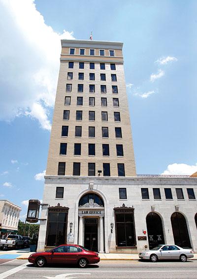 Anniston ponders purchase of Watermark Tower | News | annistonstar.com