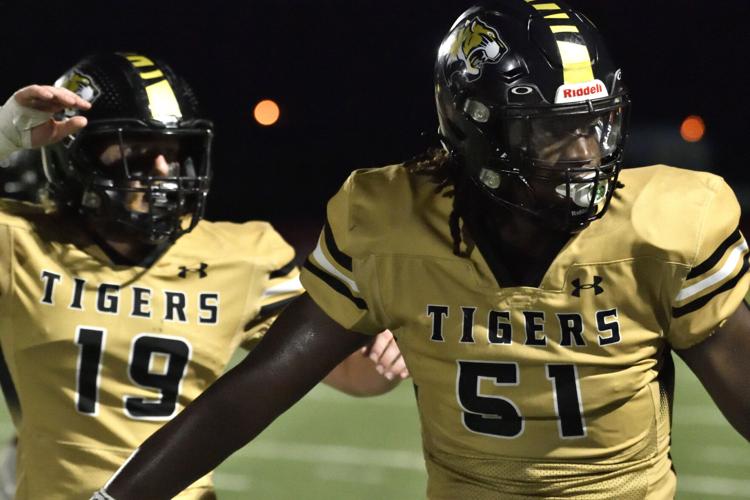 Photos: B.B. Comer puts down Saks | Slideshows | annistonstar.com