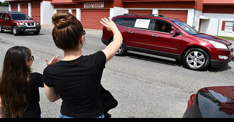 Alexandria Elementary School Teacher Parade | Slideshows | annistonstar.com